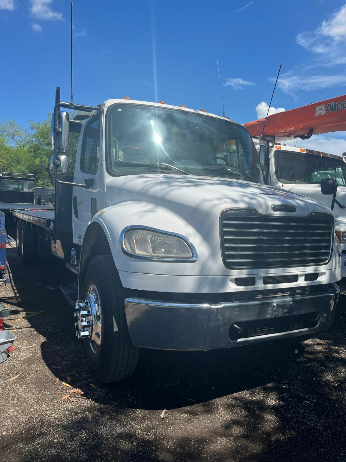 2016 FREIGHTLINER FLAT BED TANDEM 26FT LONG/ PIGGYBACK KIT – SKJ IMPORT ...